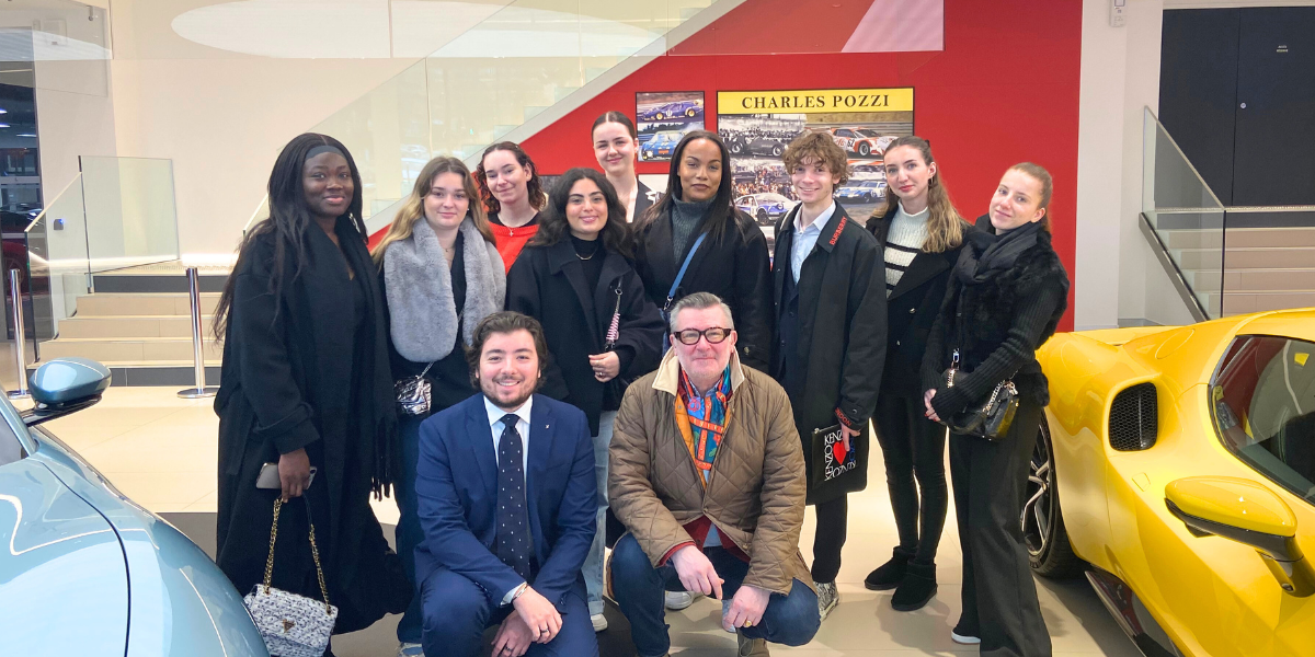 Visite du concessionnaire Charles Pozzi Ferrari Paris | Sup de Luxe